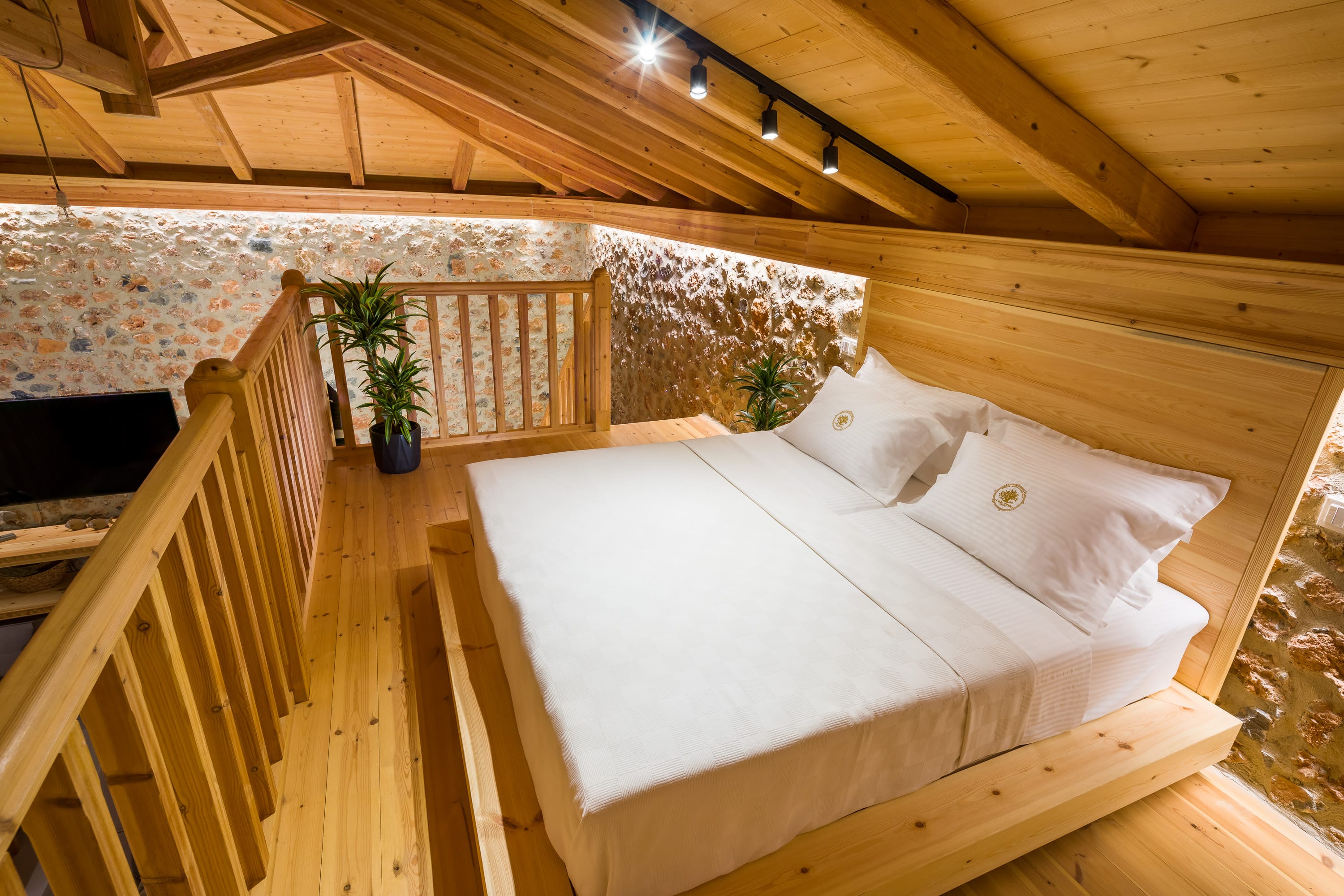 Facilities | Oak Tree