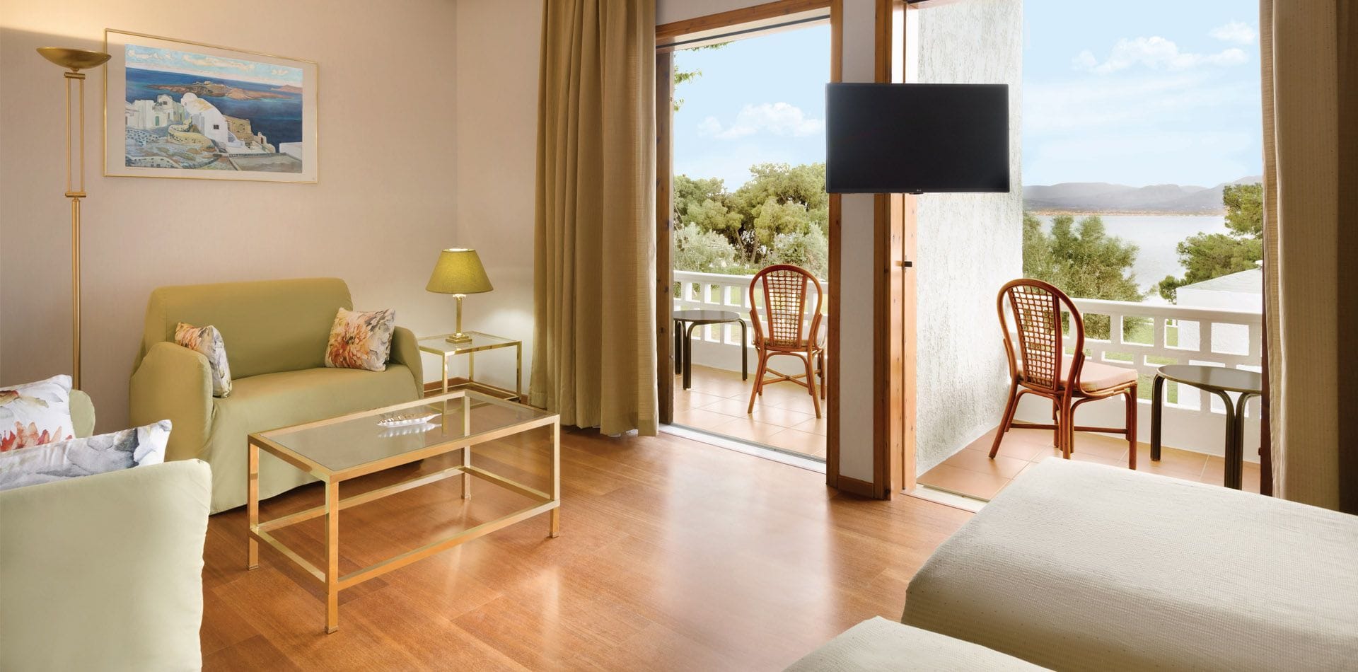 Rooms & Suites