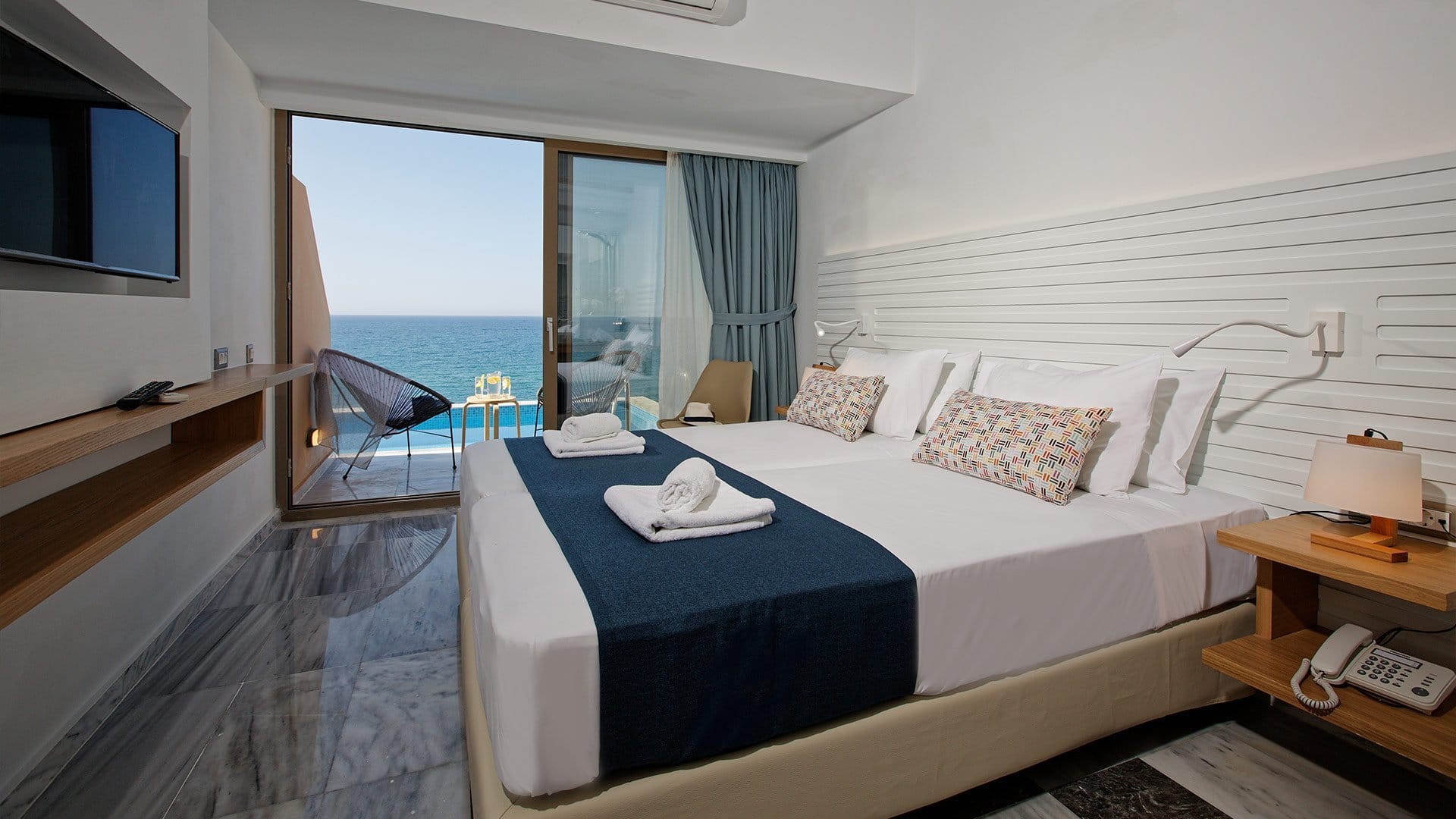 Superior Studio sea view with Private Pool I Archipelagos Hotel Rethymnon