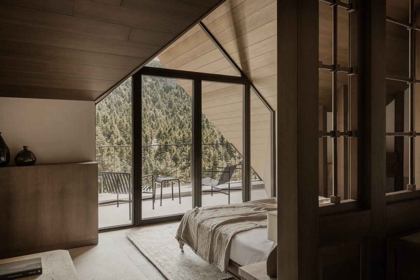 THE JUNIOR SUITE | Manna | Welcome to Manna Hotel in Arcadia ...