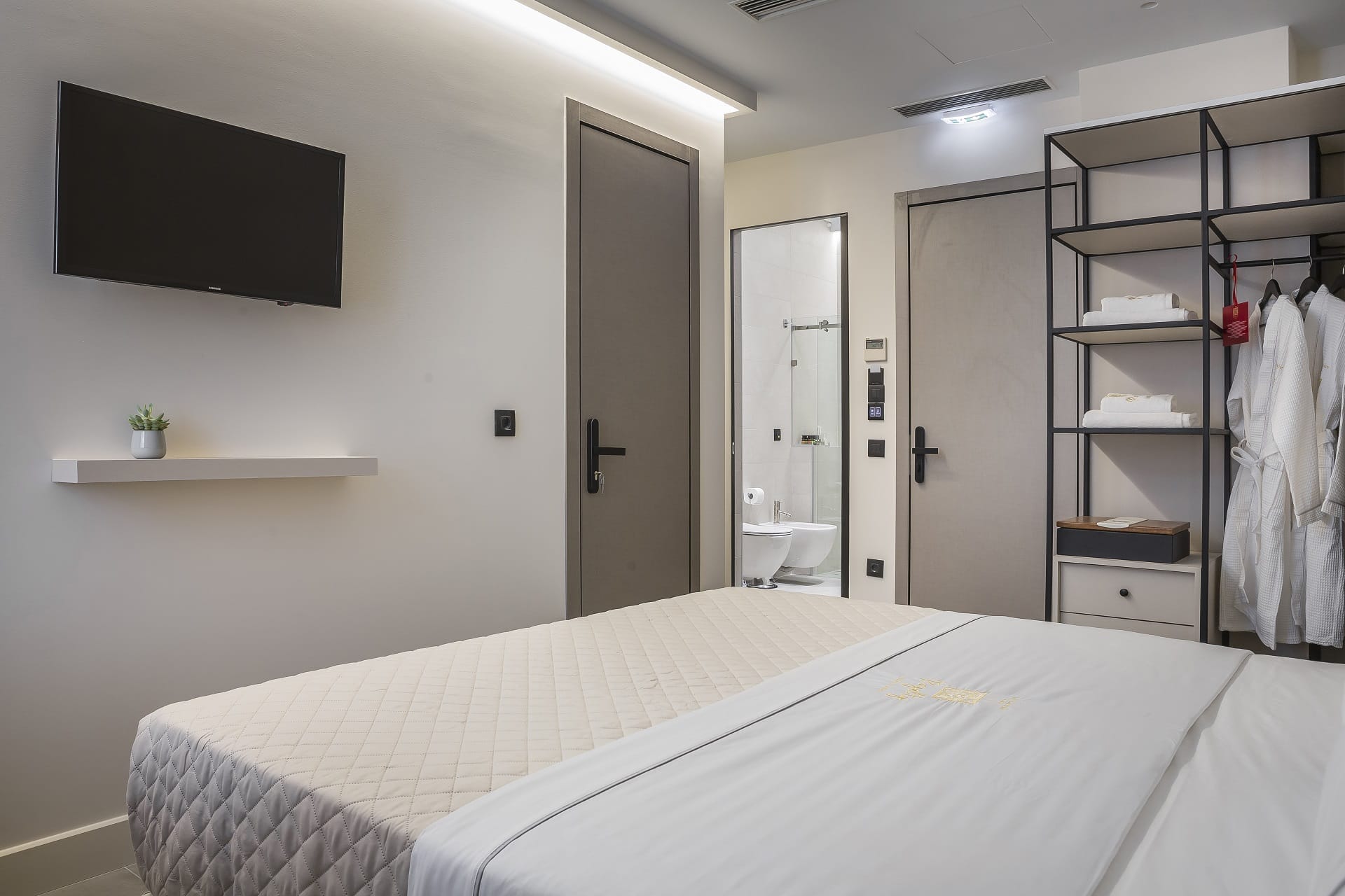 Gallery | Royalty Hotel Athens - Accommodation in the heart of Athens