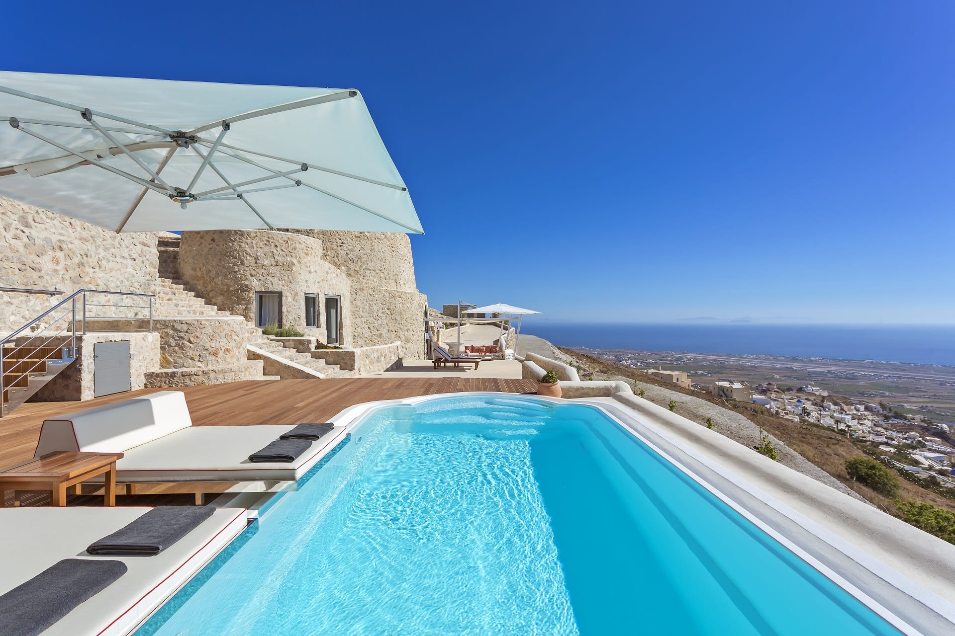 Med Villas Collection I Luxury Villas in Greece | Greek Villas | Med Villas